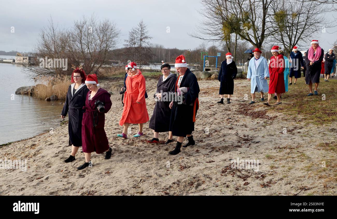 Senftenberg, Germany. 24th Dec, 2024. The ice bathers from the ...