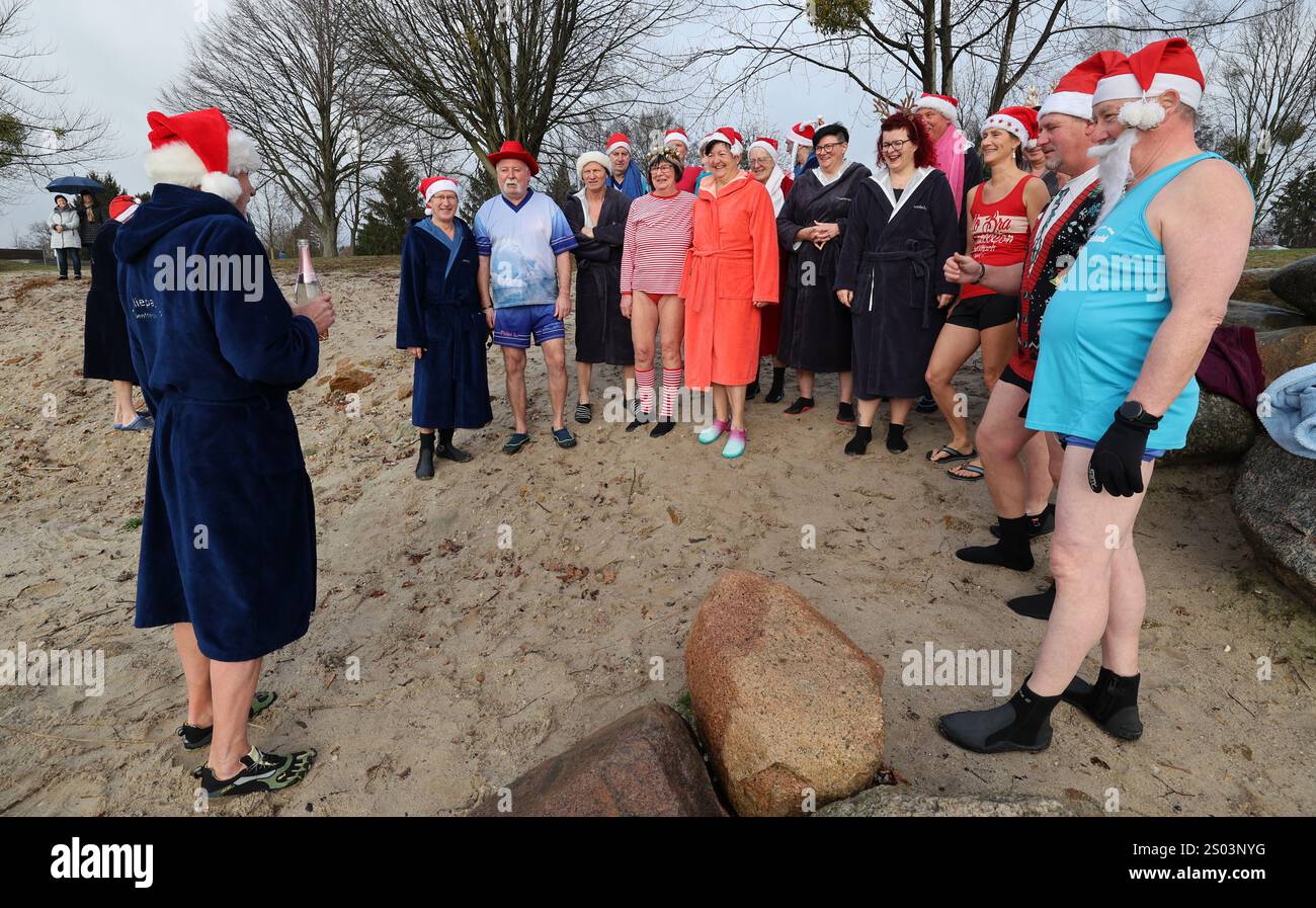 Senftenberg, Germany. 24th Dec, 2024. The ice bathers from the ...