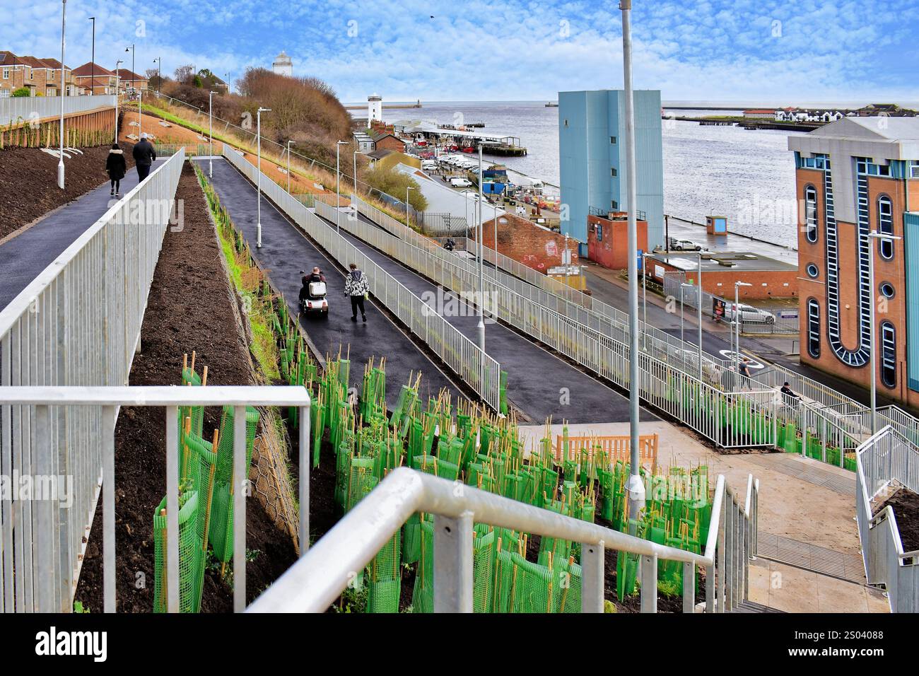 New North Shields walkway and mobility path to the quayside Stock Photo ...