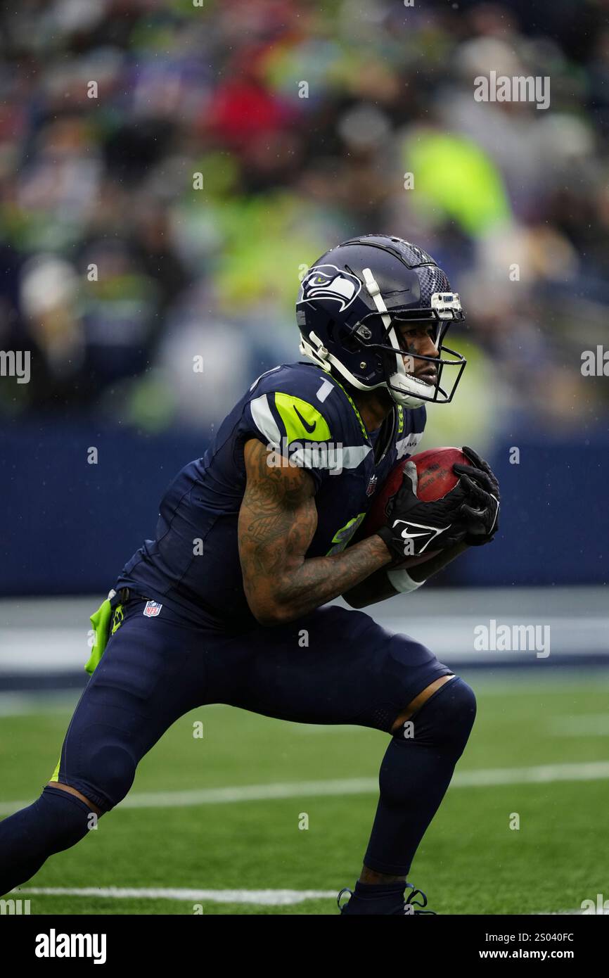 Seattle Seahawks wide receiver Jaelon Darden (1) catches the ball ...