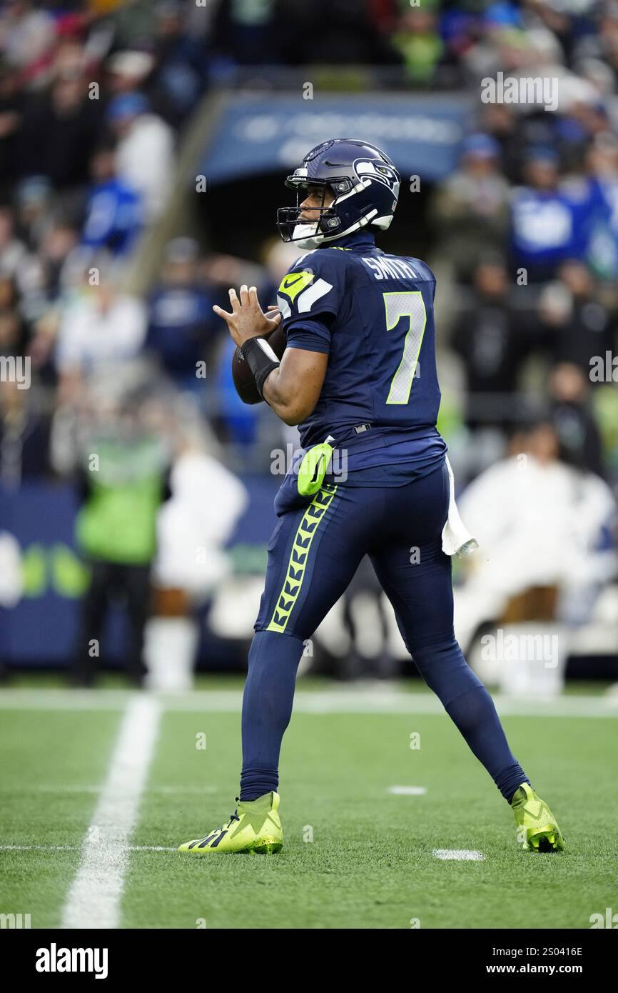 Seattle Seahawks quarterback Geno Smith (7) looks to pass the ball ...