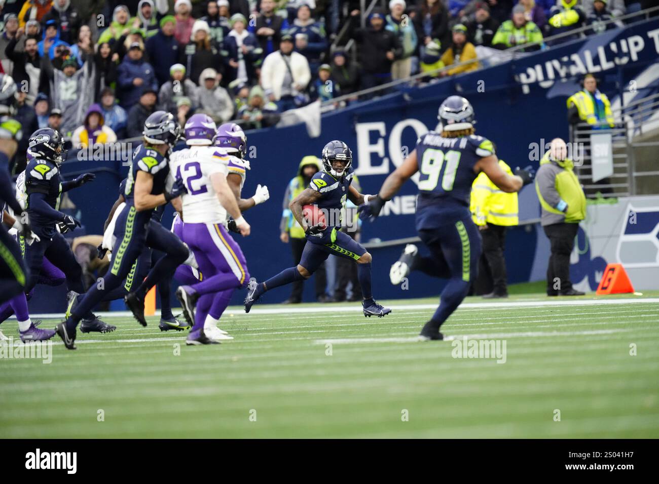 Seattle Seahawks wide receiver Jaelon Darden (1) runs with the ball ...