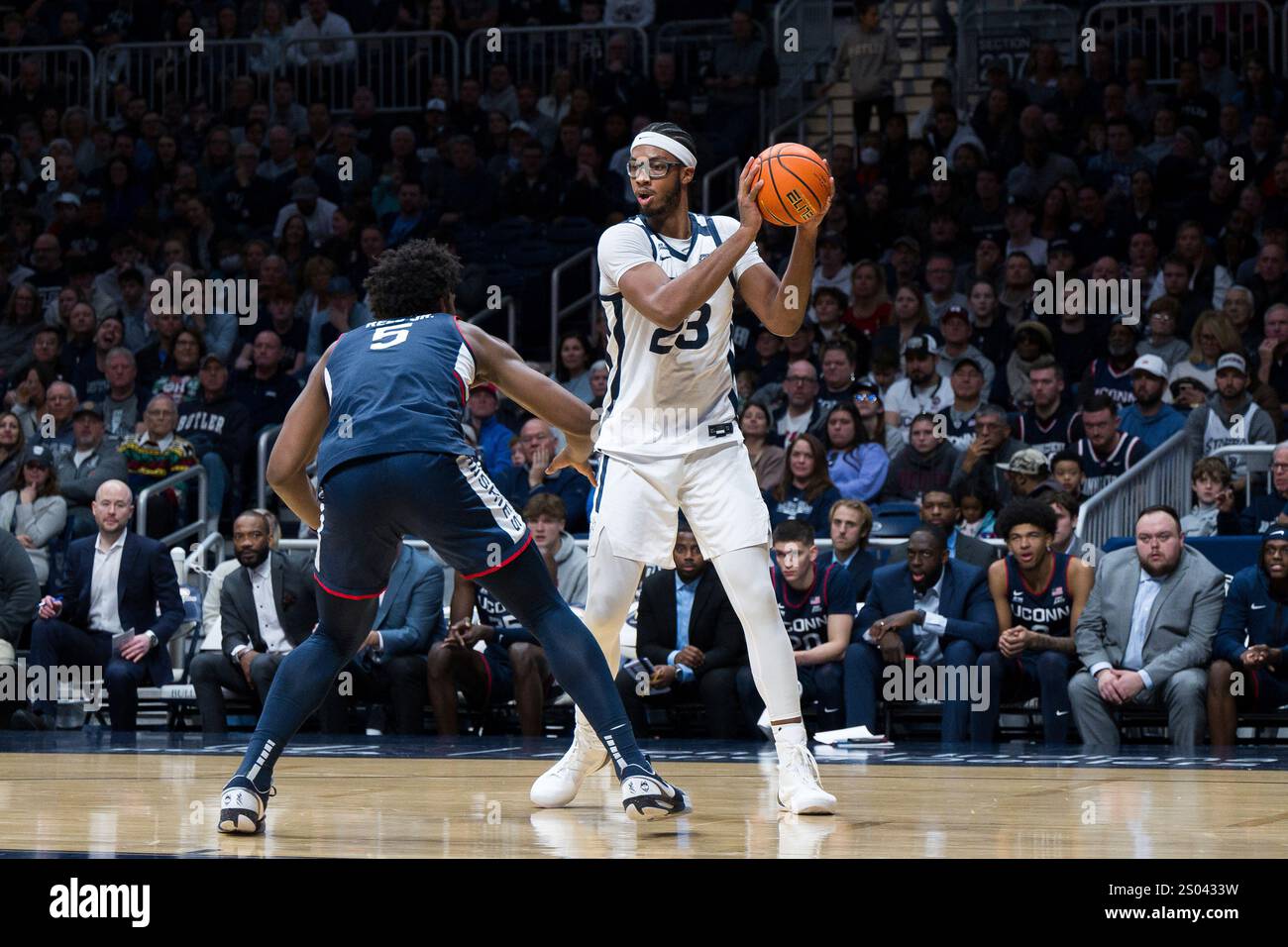 INDIANAPOLIS, IN - DECEMBER 21: Butler Bulldogs center Andre Screen (23 ...