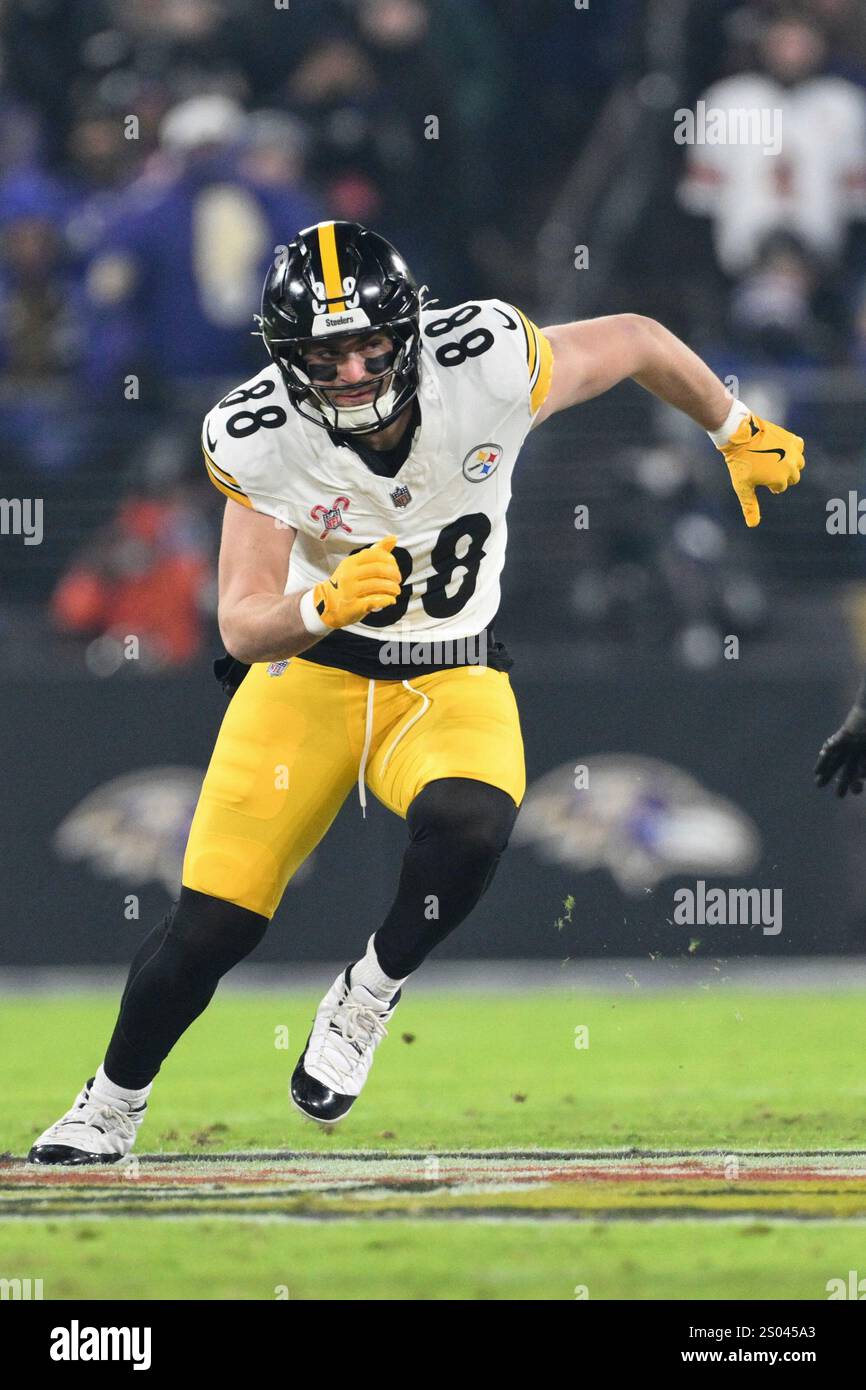 Pittsburgh Steelers tight end Pat Freiermuth (88) in action during the ...
