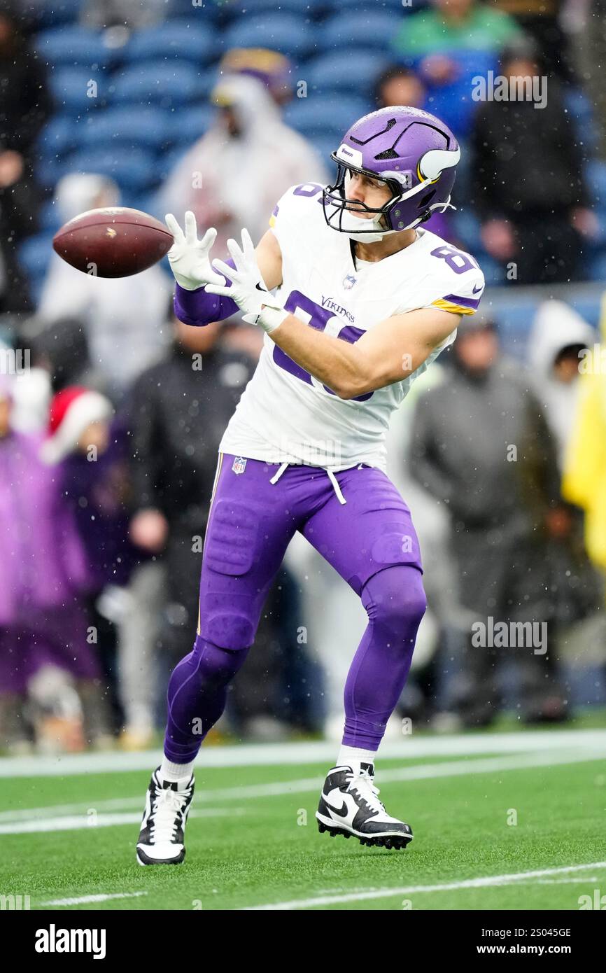 Minnesota Vikings tight end Johnny Mundt (86) catches the ball before ...