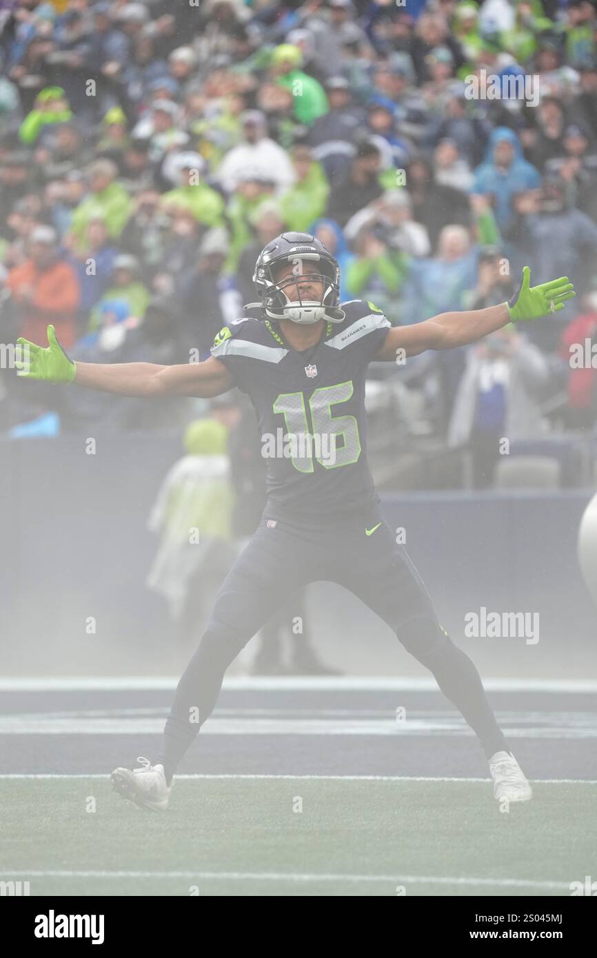 Seattle Seahawks wide receiver Tyler Lockett (16) runs onto the field ...