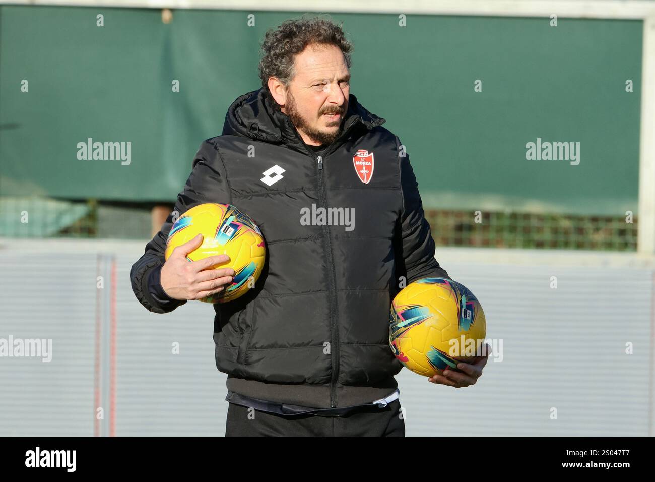 Monza, Italia. 24th Dec, 2024. AC Monza's assistant coach Andrea ...