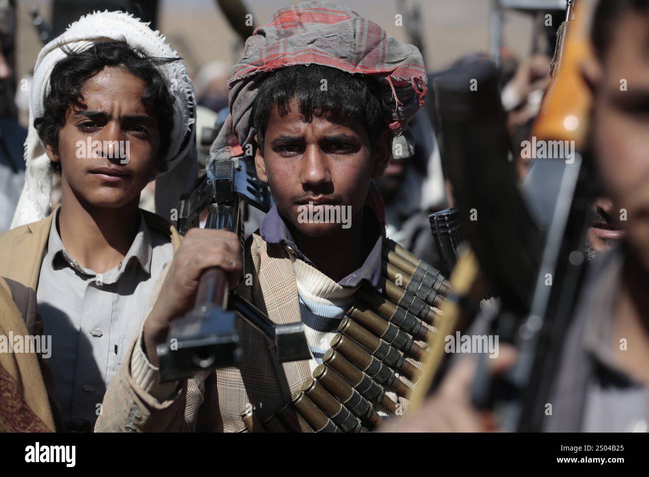 Yemen s Houthis mobilize more fighters amid tensions with USA and ...