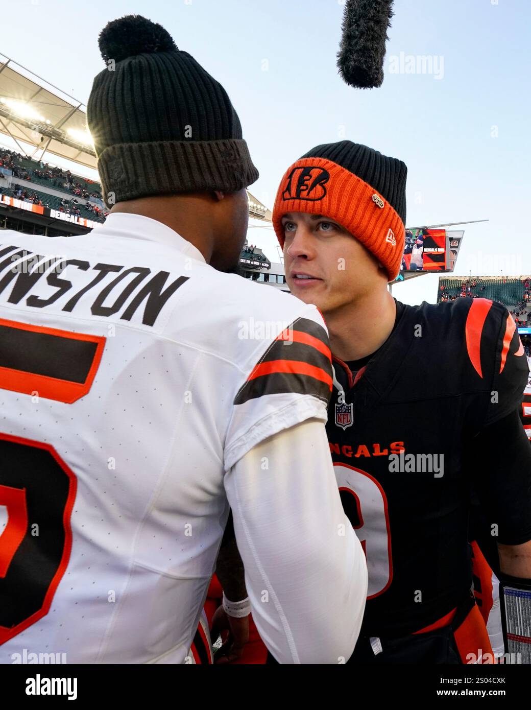 Cincinnati Bengals quarterback Joe Burrow (9) speaks with Cleveland ...