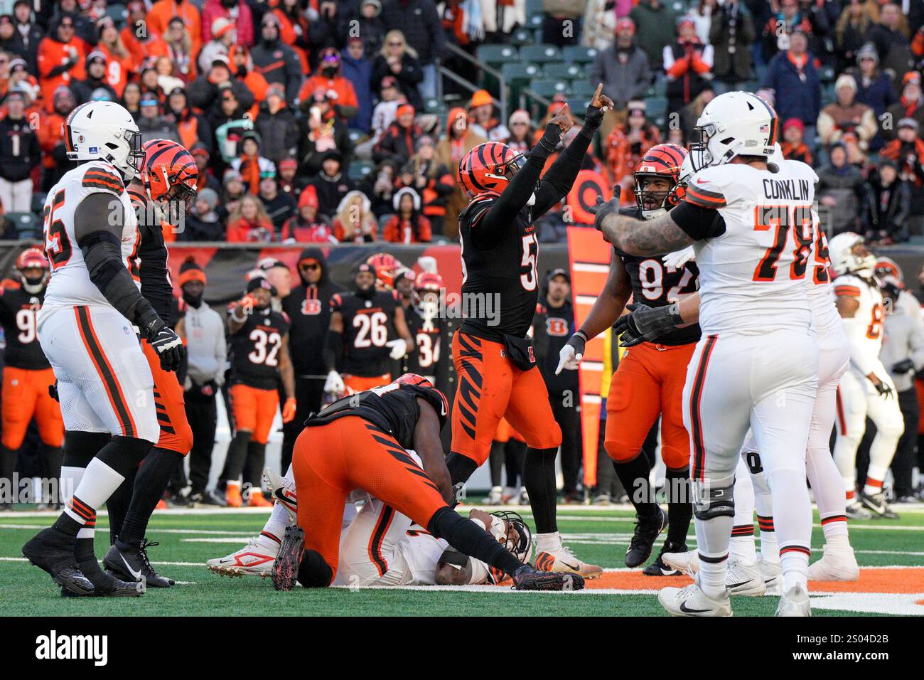 Cincinnati Bengals defensive end Joseph Ossai (58) reacts after a sack ...