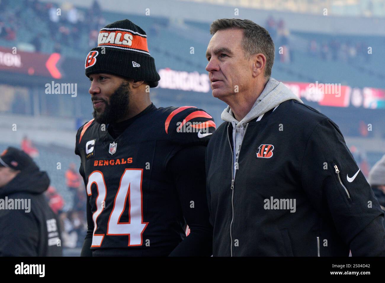 Cincinnati Bengals safety Vonn Bell (24) walks off the field with ...