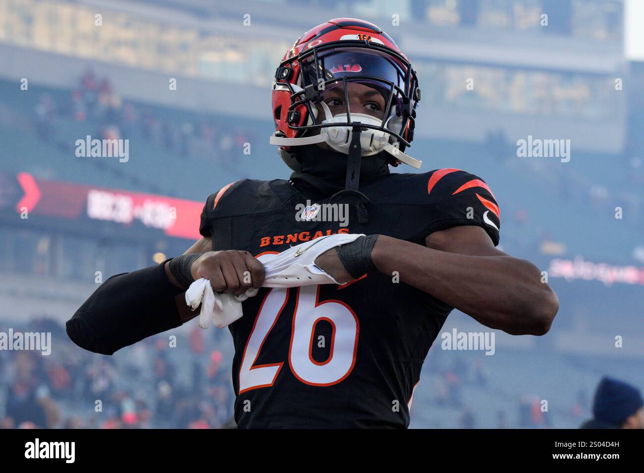 Cincinnati Bengals safety Tycen Anderson (26) walks off the field ...