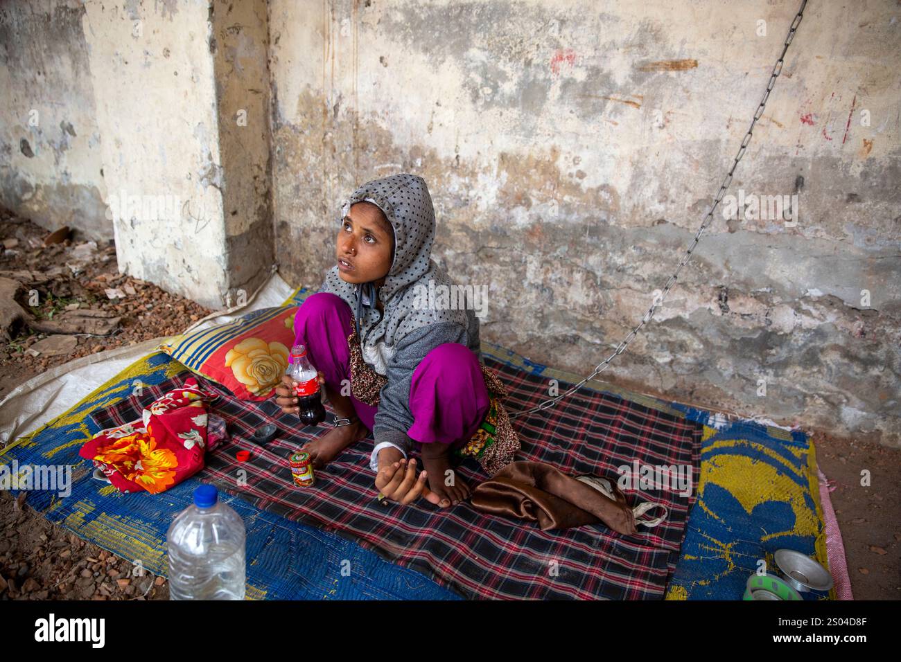 Child neglect hi-res stock photography and images - Alamy