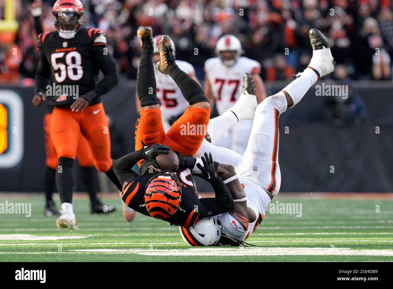 Cincinnati Bengals safety Geno Stone (22) makes an interception against ...