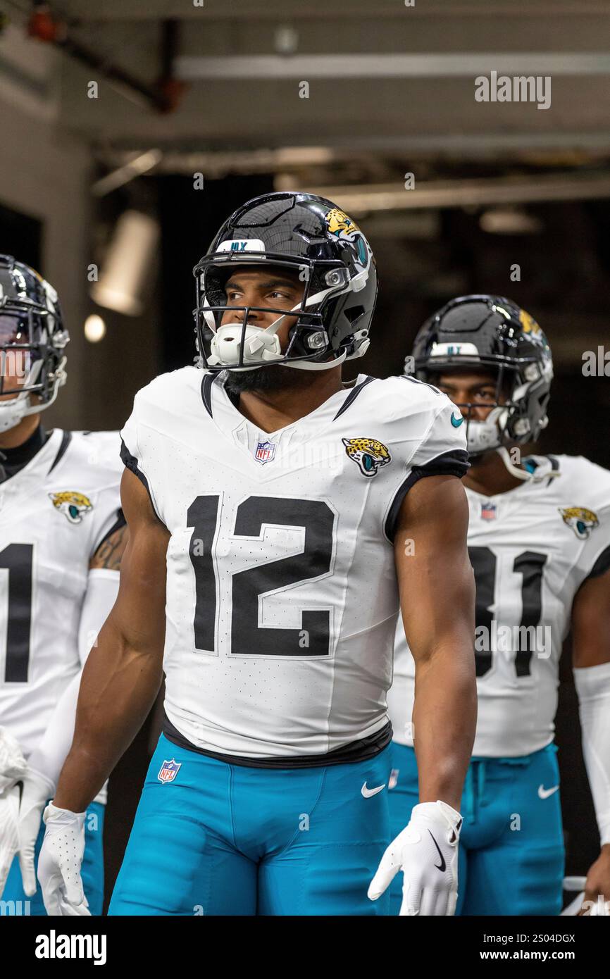 Jacksonville Jaguars wide receiver Devin Duvernay (12) enters the field ...