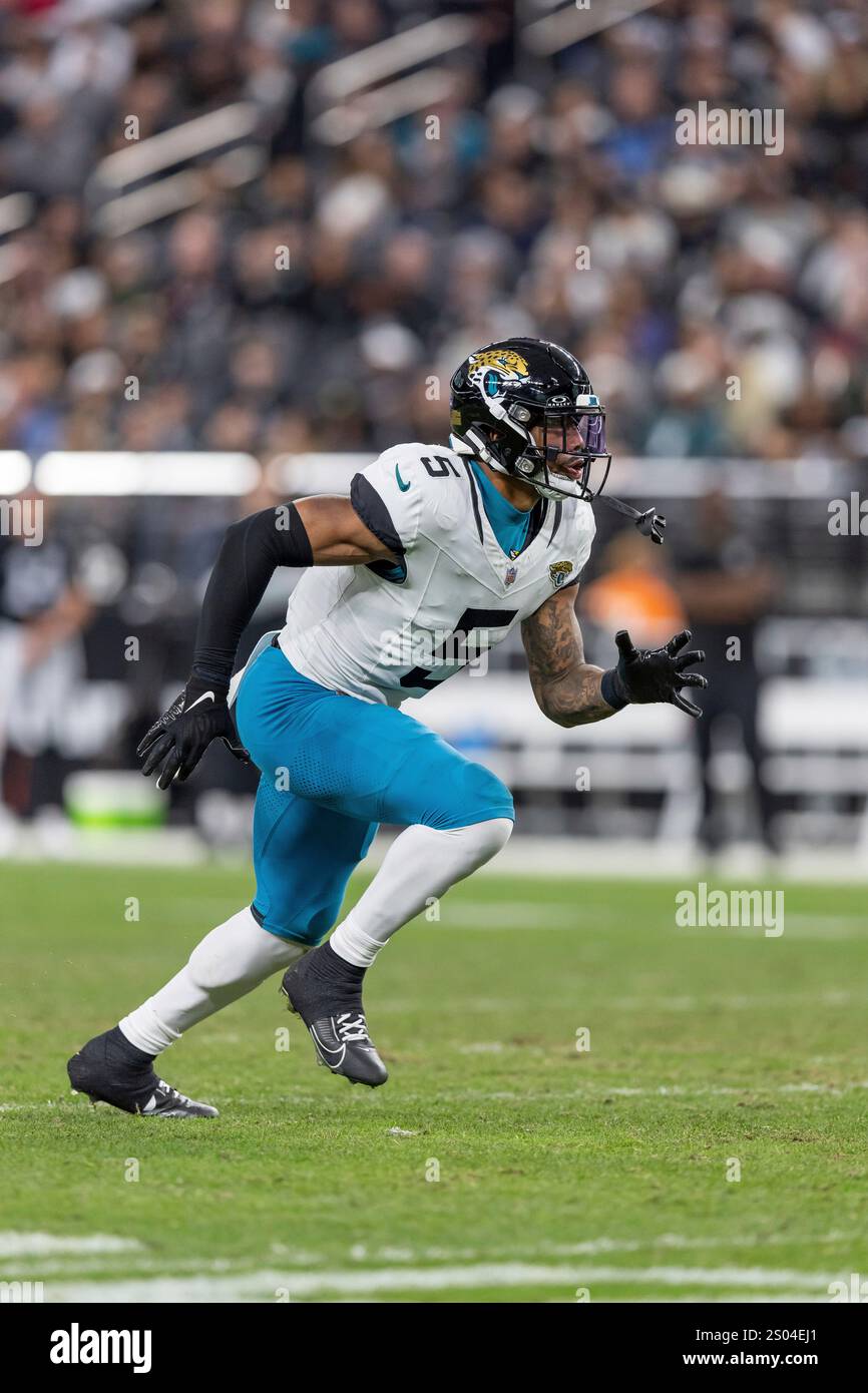 Jacksonville Jaguars safety Andre Cisco (5) against the Las Vegas ...