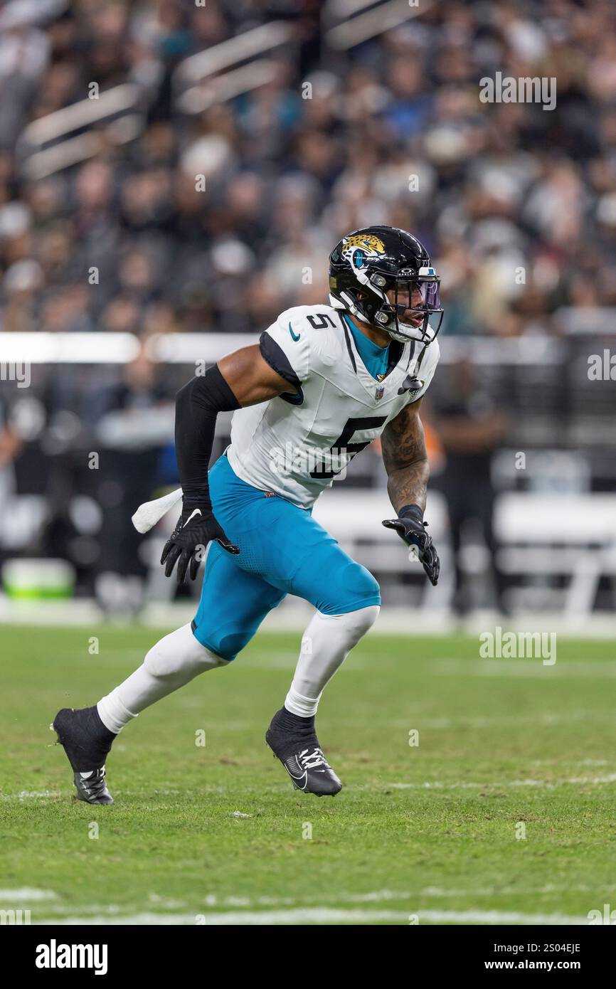 Jacksonville Jaguars safety Andre Cisco (5) against the Las Vegas ...