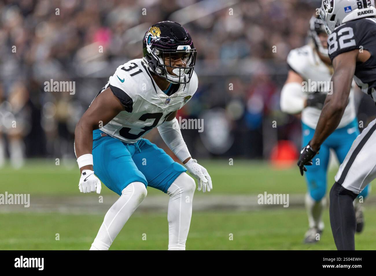 Jacksonville Jaguars running back Keilan Robinson (31) lines up against ...