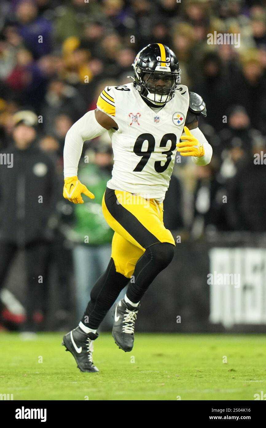 Pittsburgh Steelers linebacker Mark Robinson (93) covers a kick during ...