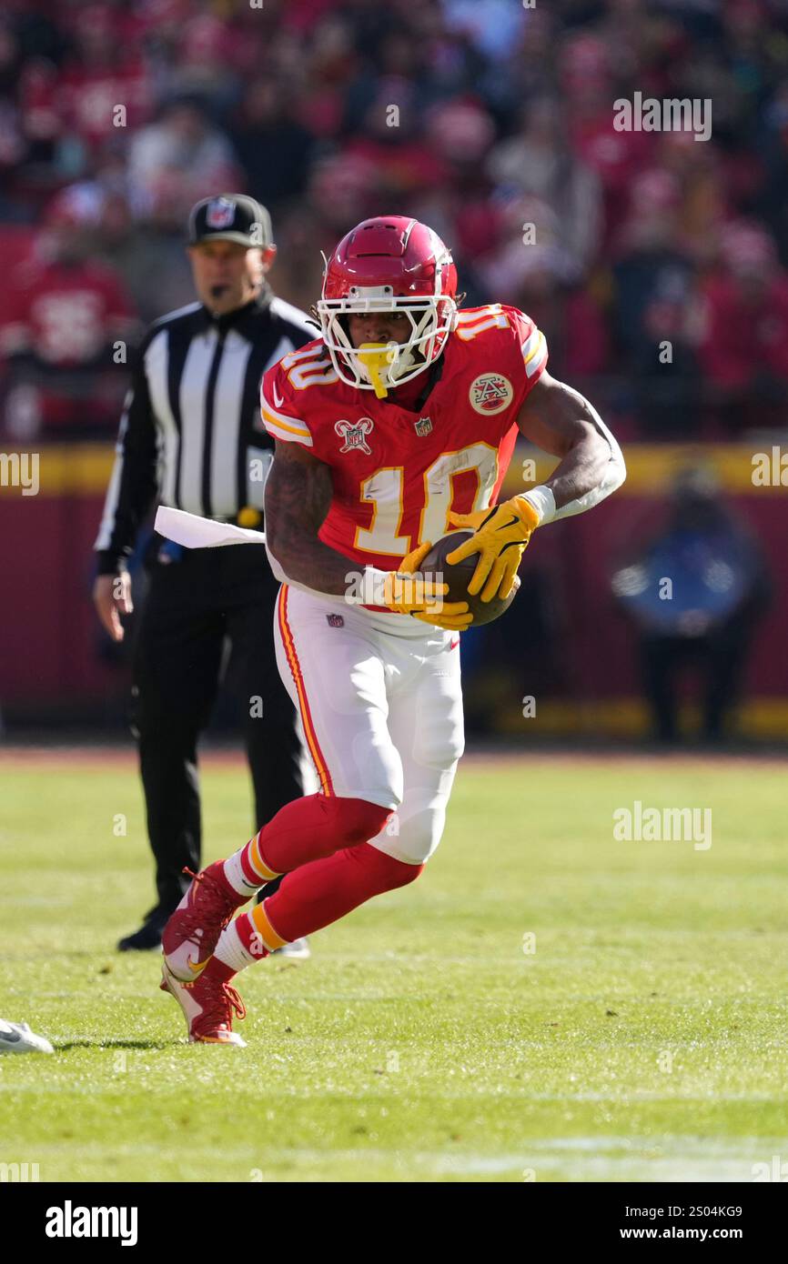 Kansas City Chiefs running back Isiah Pacheco runs during an NFL ...