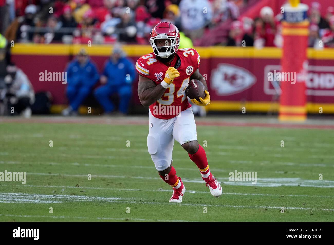 Kansas City Chiefs running back Samaje Perine runs during an NFL ...