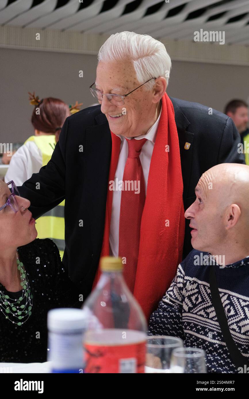 Father Angel during the solidarity Christmas dinner of Messengers of ...