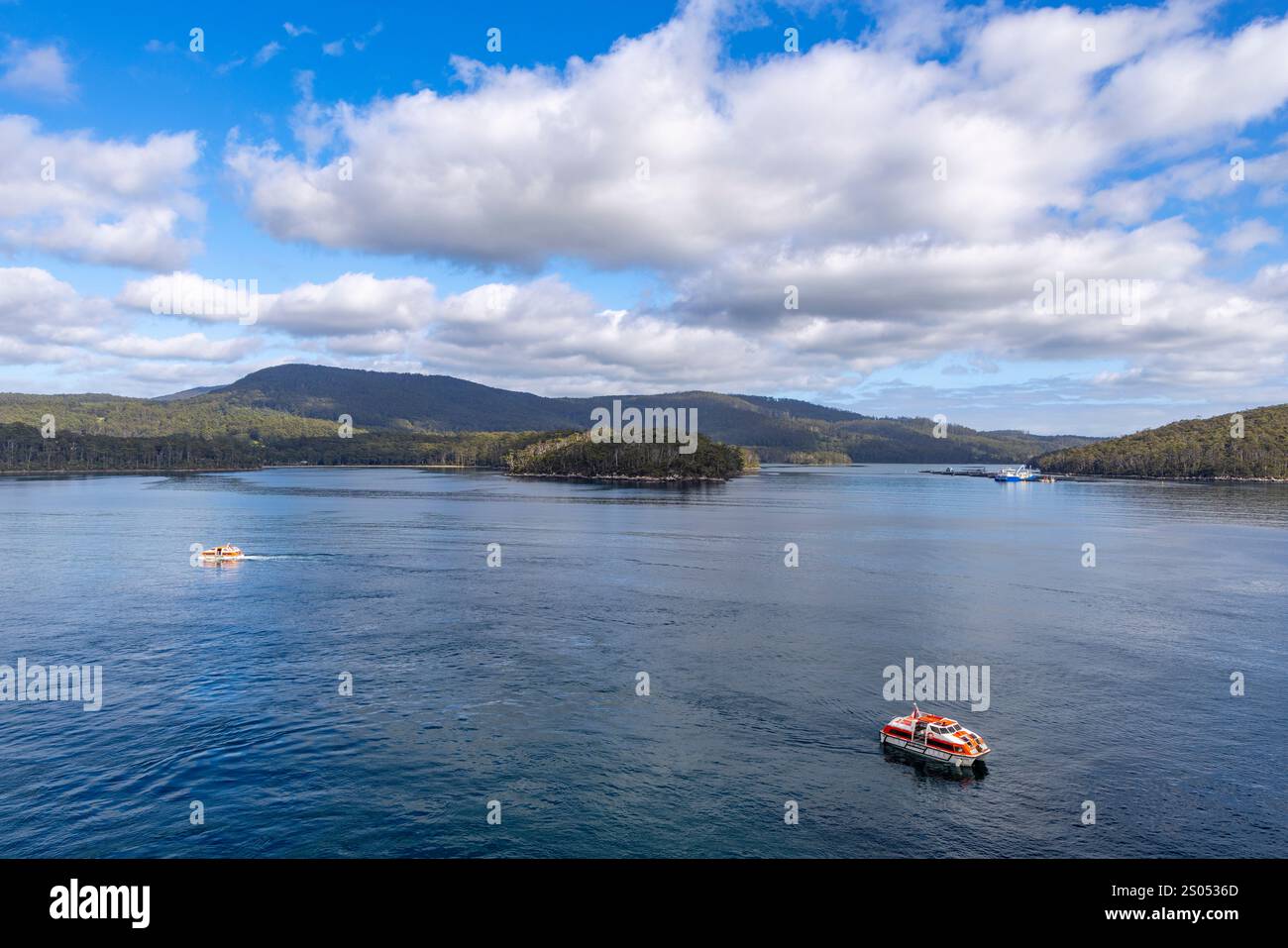 Tender boats from Cunard Queen Elizabeth cruise ship transporting ...