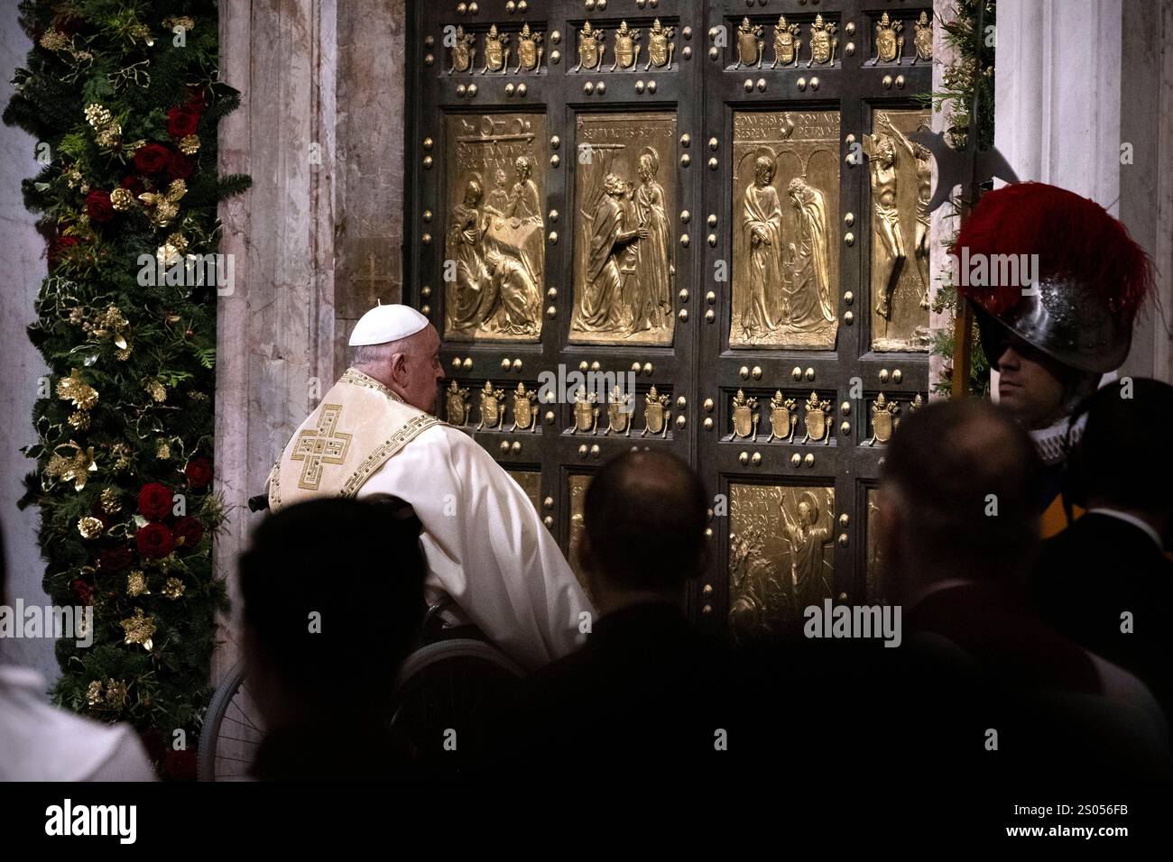 Vatican City, Vatican. 24th Dec, 2024. VATICAN CITY, VATICAN - DECEMBER ...