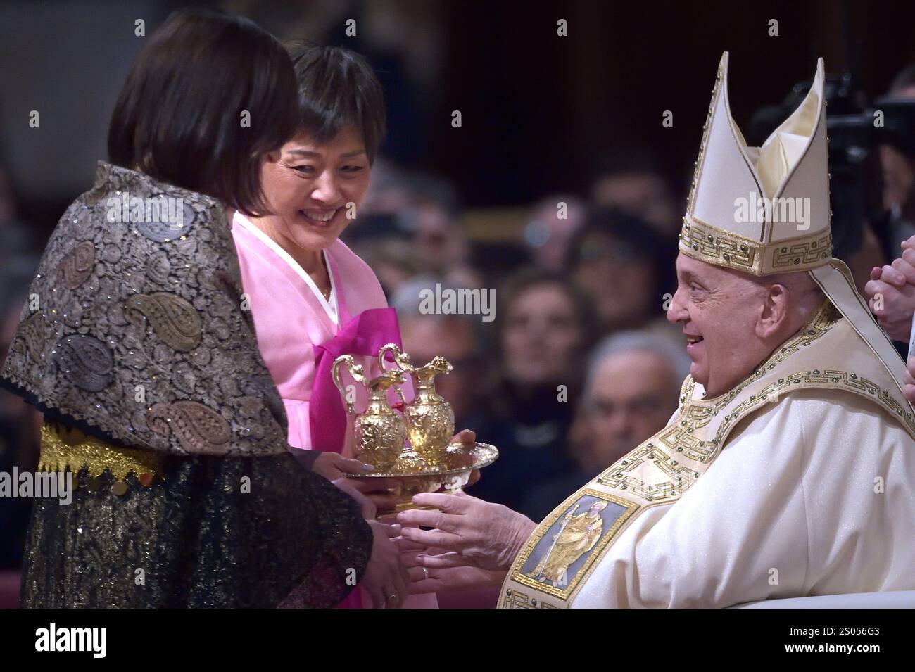 Vatican City State, Vatikanstadt. 24th Dec, 2024. Pope Francis presides ...