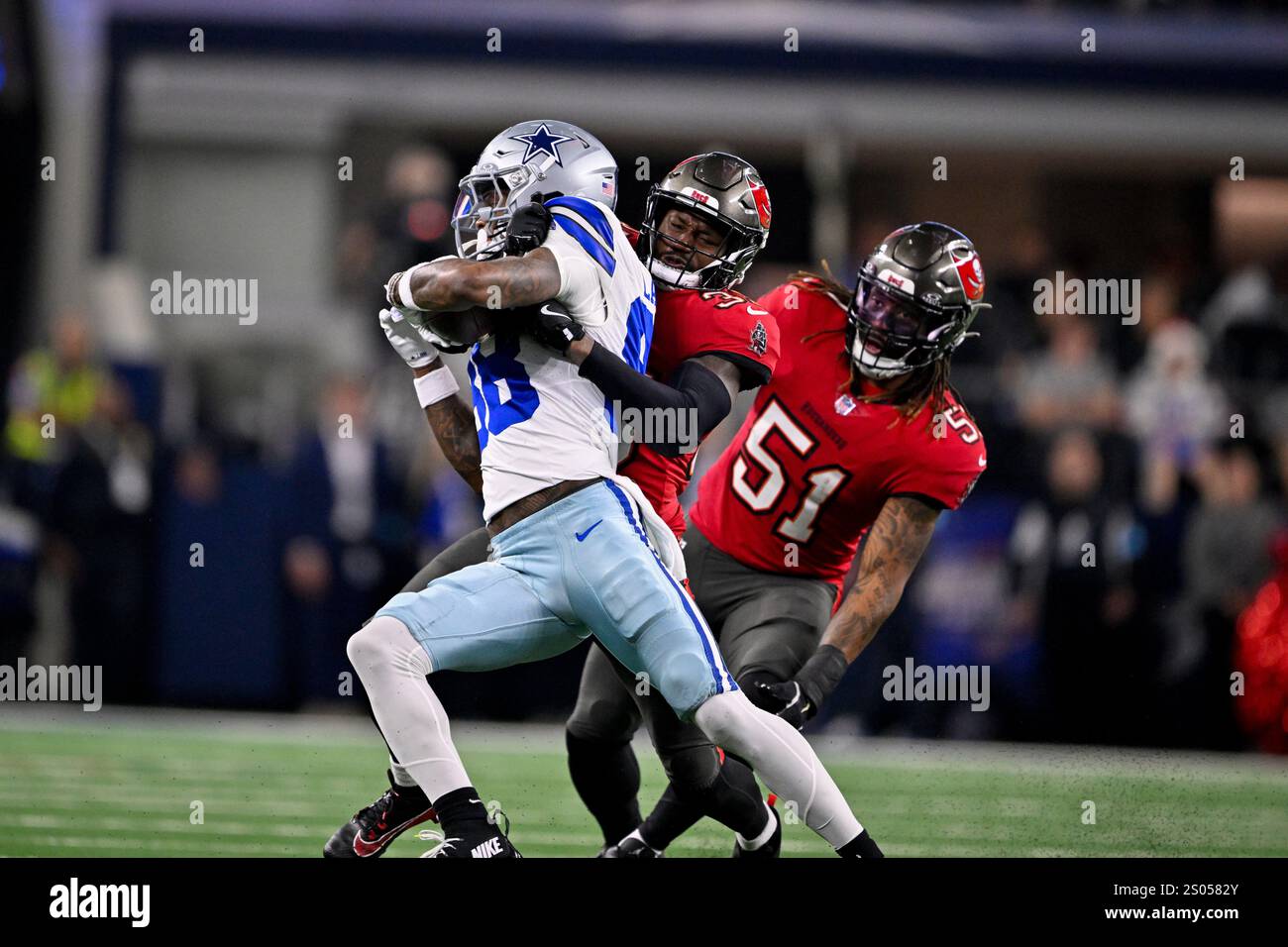 Tampa Bay Buccaneers cornerback Jamel Dean (35) and linebacker J.J ...