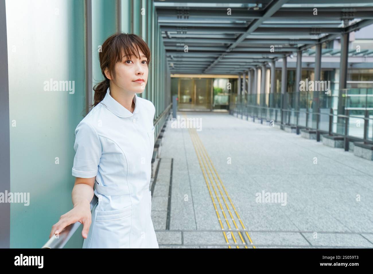 Nurses walking on the ward Stock Photo - Alamy