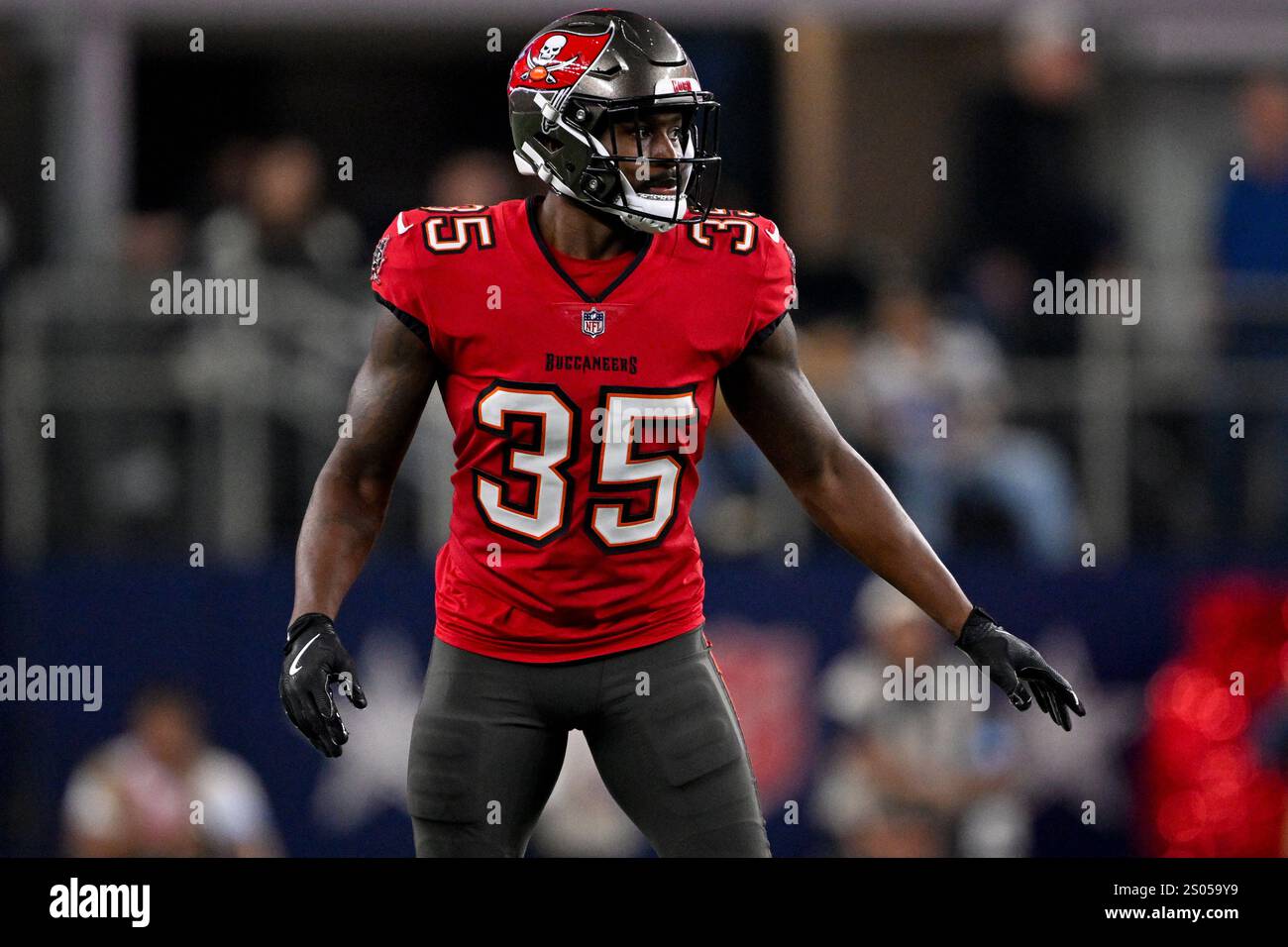 Tampa Bay Buccaneers cornerback Jamel Dean (35) drops into coverage ...