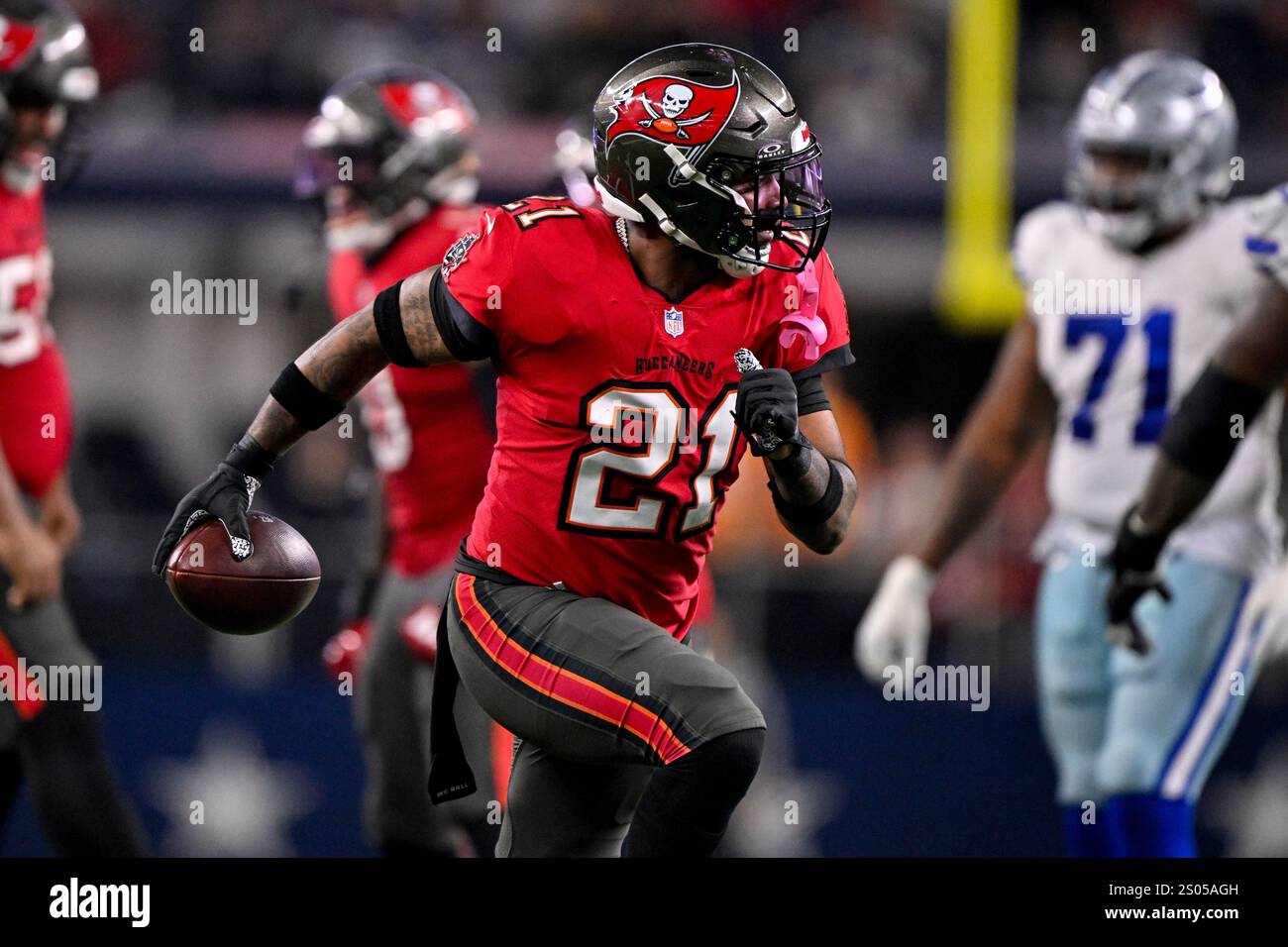 Tampa Bay Buccaneers safety Mike Edwards (21) runs with the ball during ...