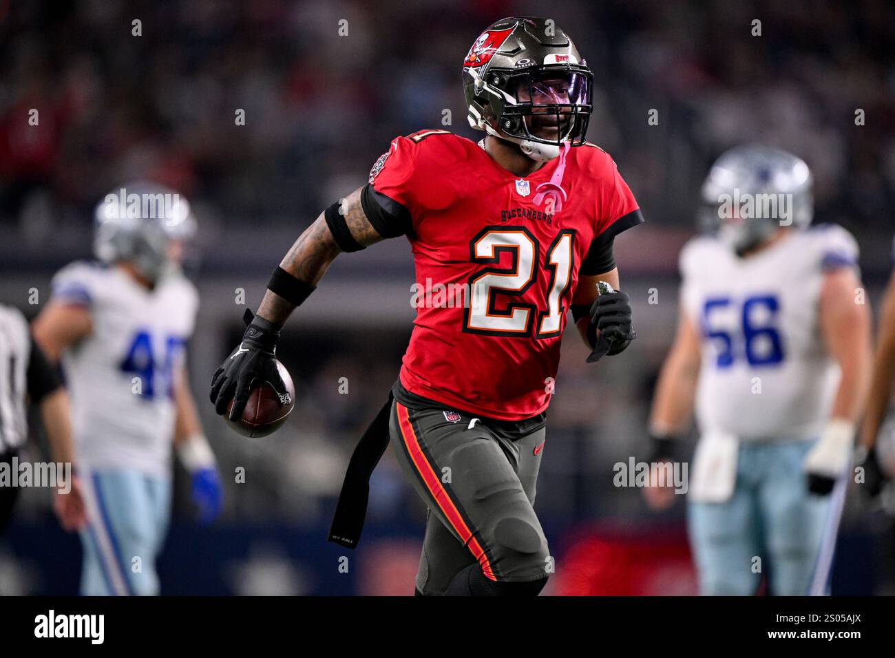 Tampa Bay Buccaneers safety Mike Edwards (21) runs with the ball during ...