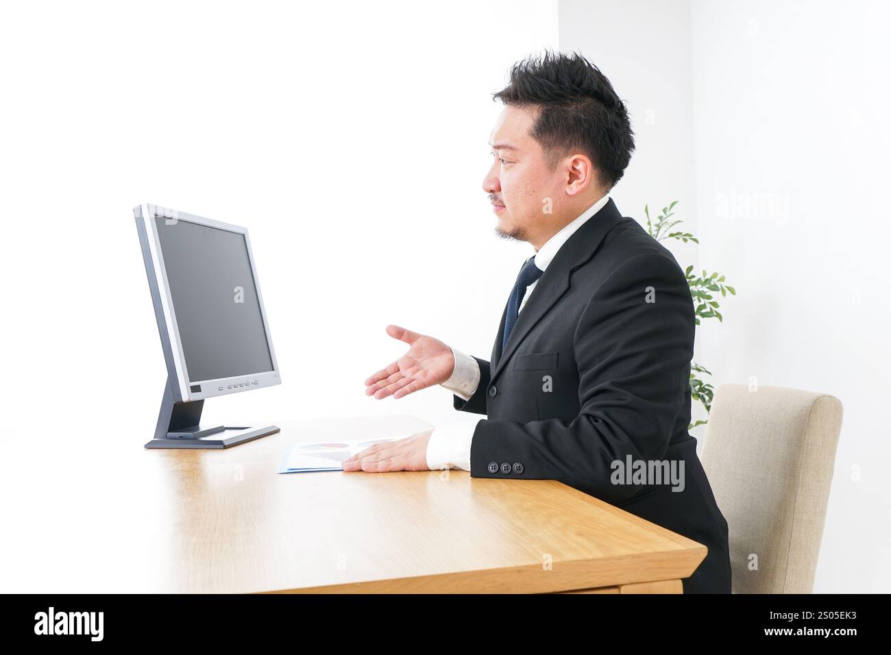 Businesswoman proposing a plan Stock Photo - Alamy