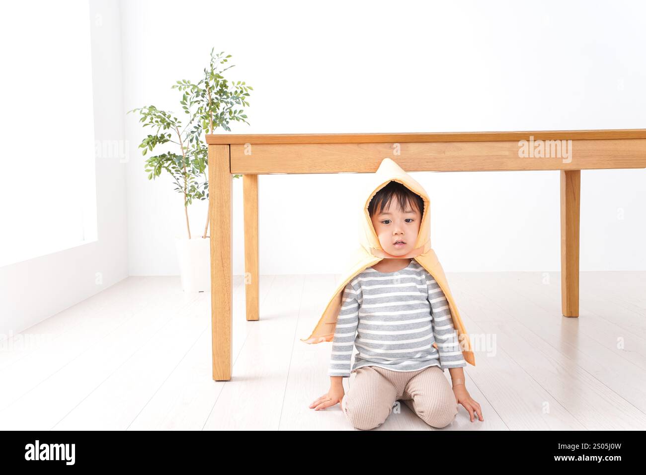 Child Disaster Preparedness Stock Photo - Alamy