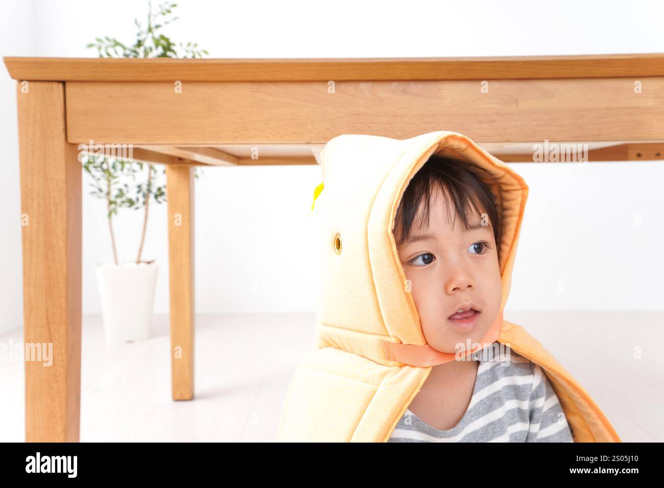 Child Disaster Preparedness Stock Photo - Alamy