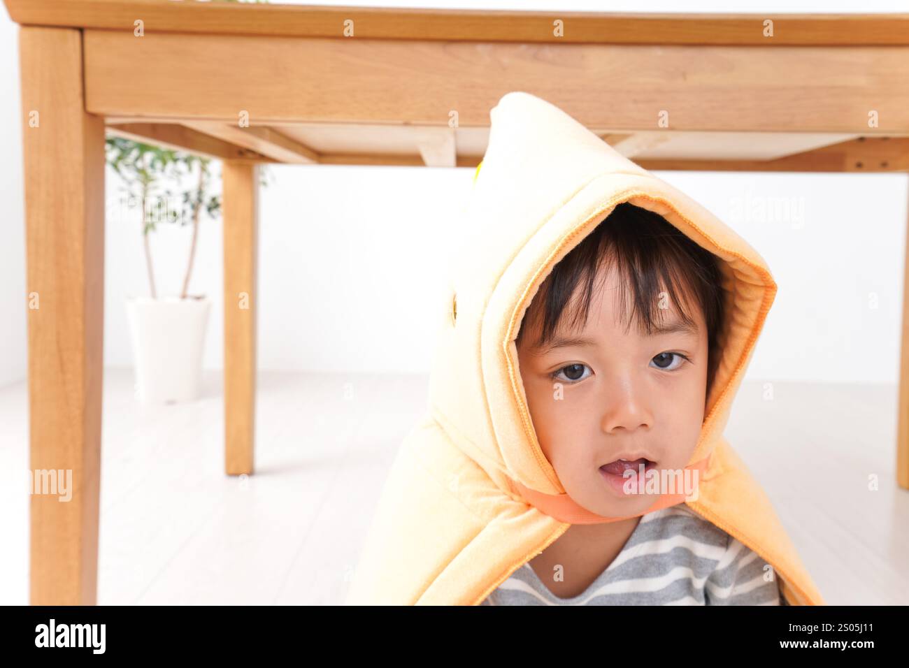 Child Disaster Preparedness Stock Photo - Alamy