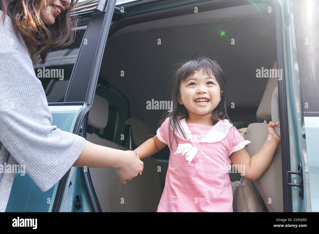 Children in a car Stock Photo - Alamy