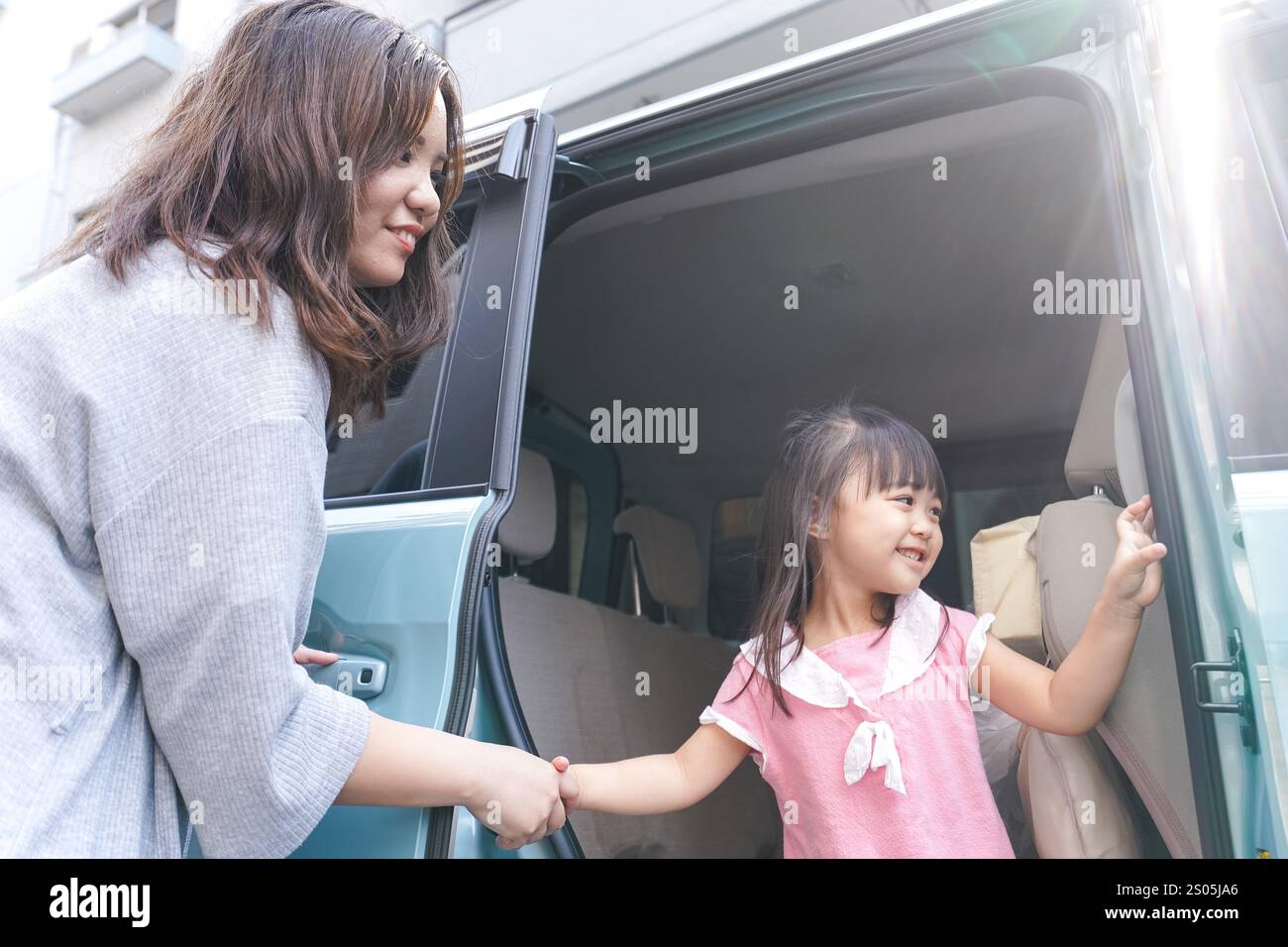 Children in a car Stock Photo - Alamy