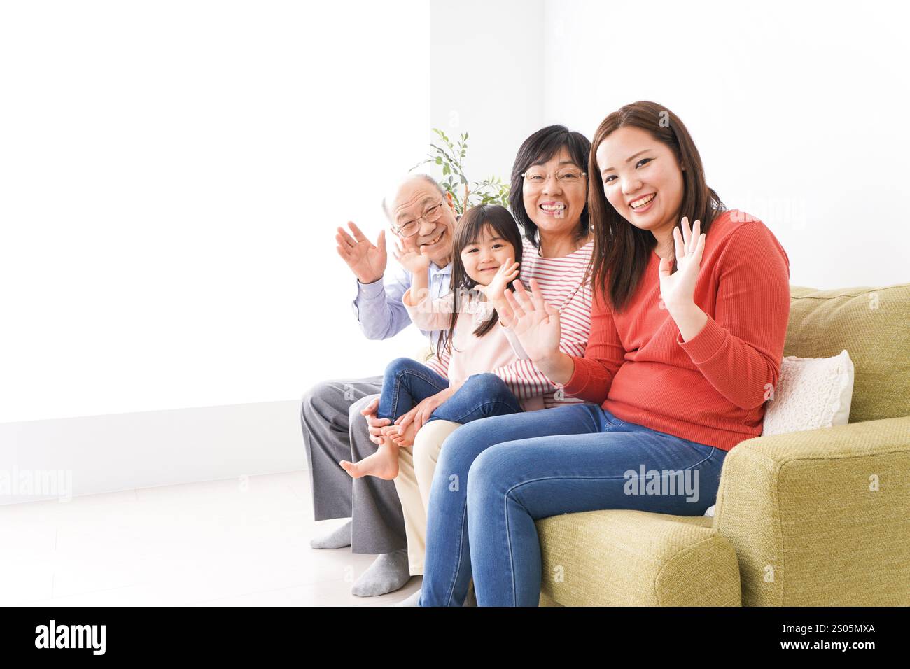 Family photo together hi-res stock photography and images - Alamy