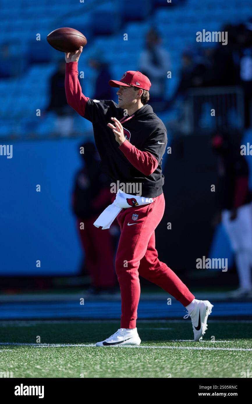 Arizona Cardinals quarterback Clayton Tune (15) warms up prior to an ...