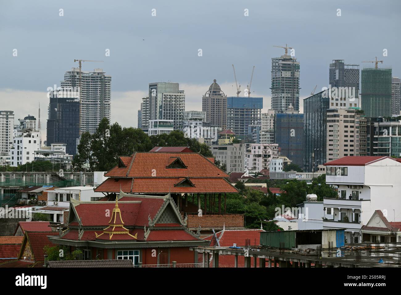 The modern buildings of the Phnom Penh skyline Stock Photo - Alamy
