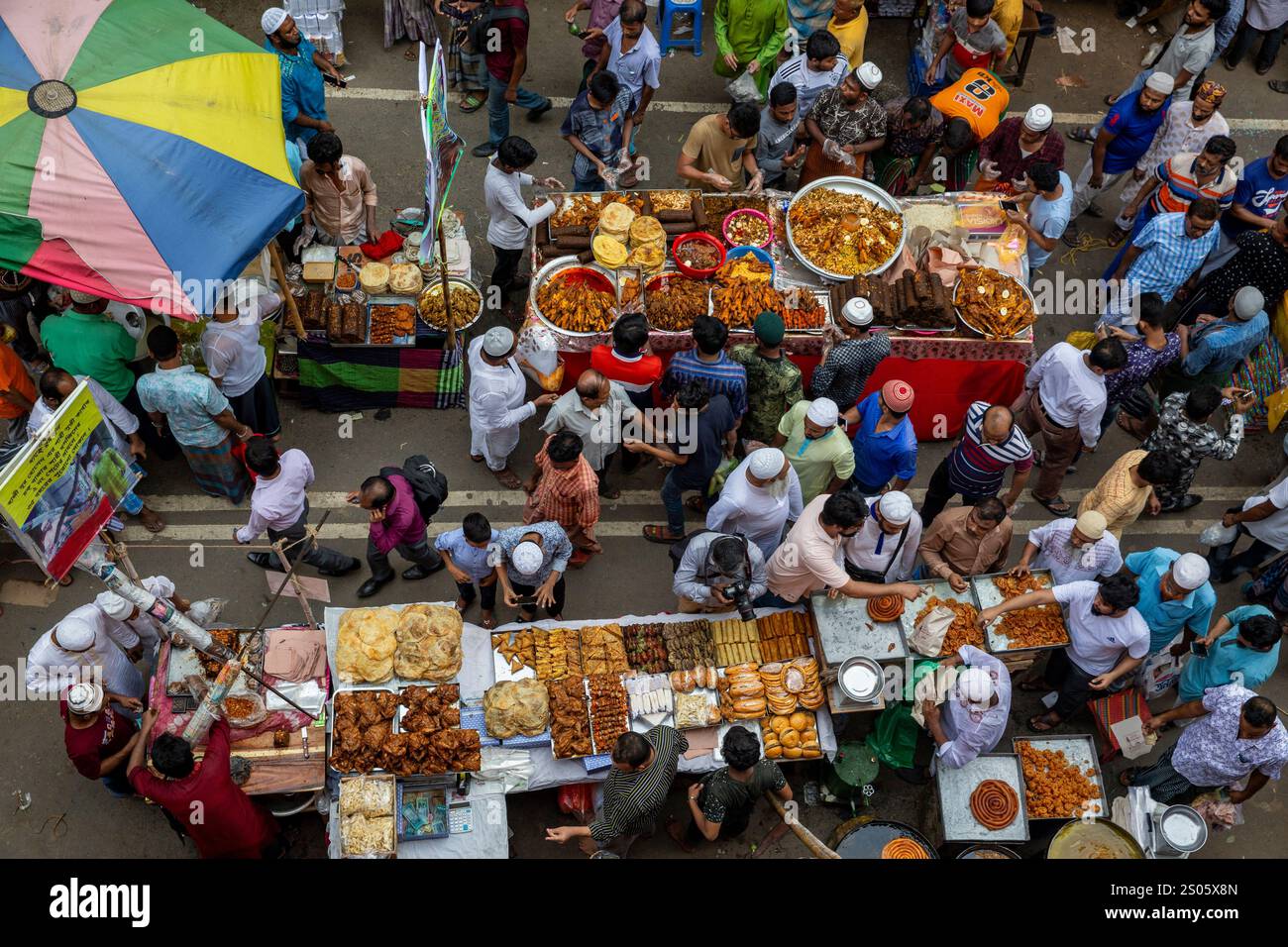 During the holy month of Ramadan, Old Dhaka’s Chwak Bazar transforms ...