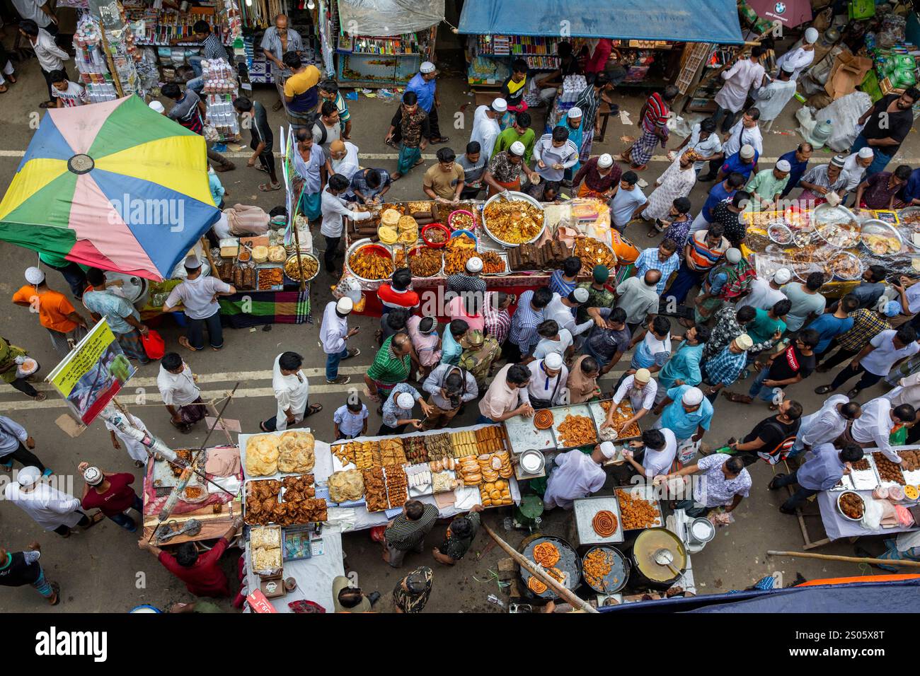 During the holy month of Ramadan, Old Dhaka’s Chwak Bazar transforms ...