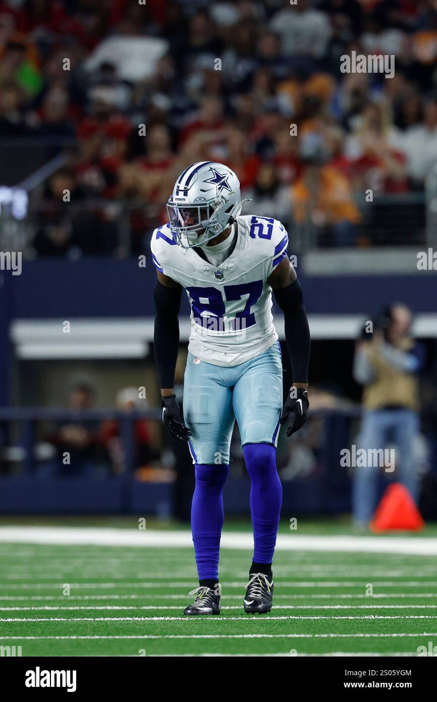 Dallas Cowboys defensive back Amani Oruwariye (27) lines up for the ...