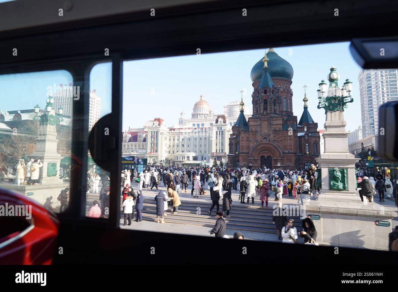 Harbin double decker sightseeing bus hi-res stock photography and ...