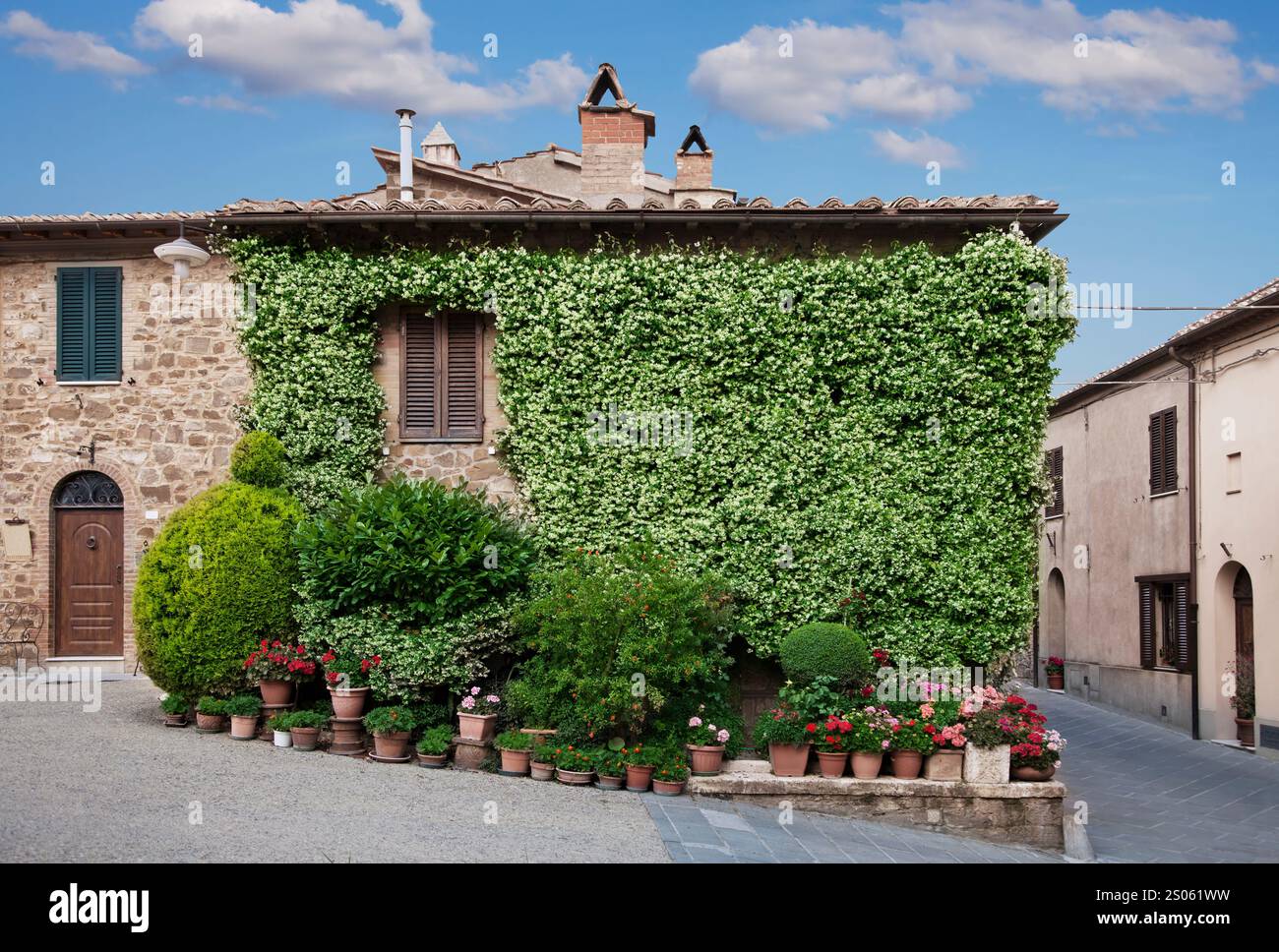 Traditional Italian house in a small village. Tuscany, Italy Stock ...