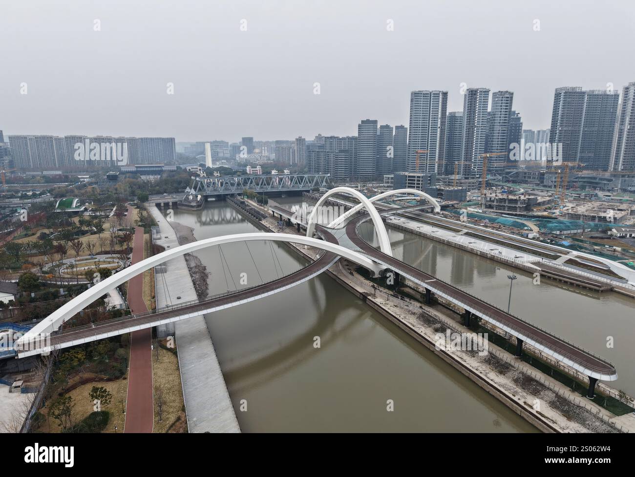 Hangzhou, China. 25th Dec, 2024. HANGZHOU, CHINA - DECEMBER 25, 2024 ...