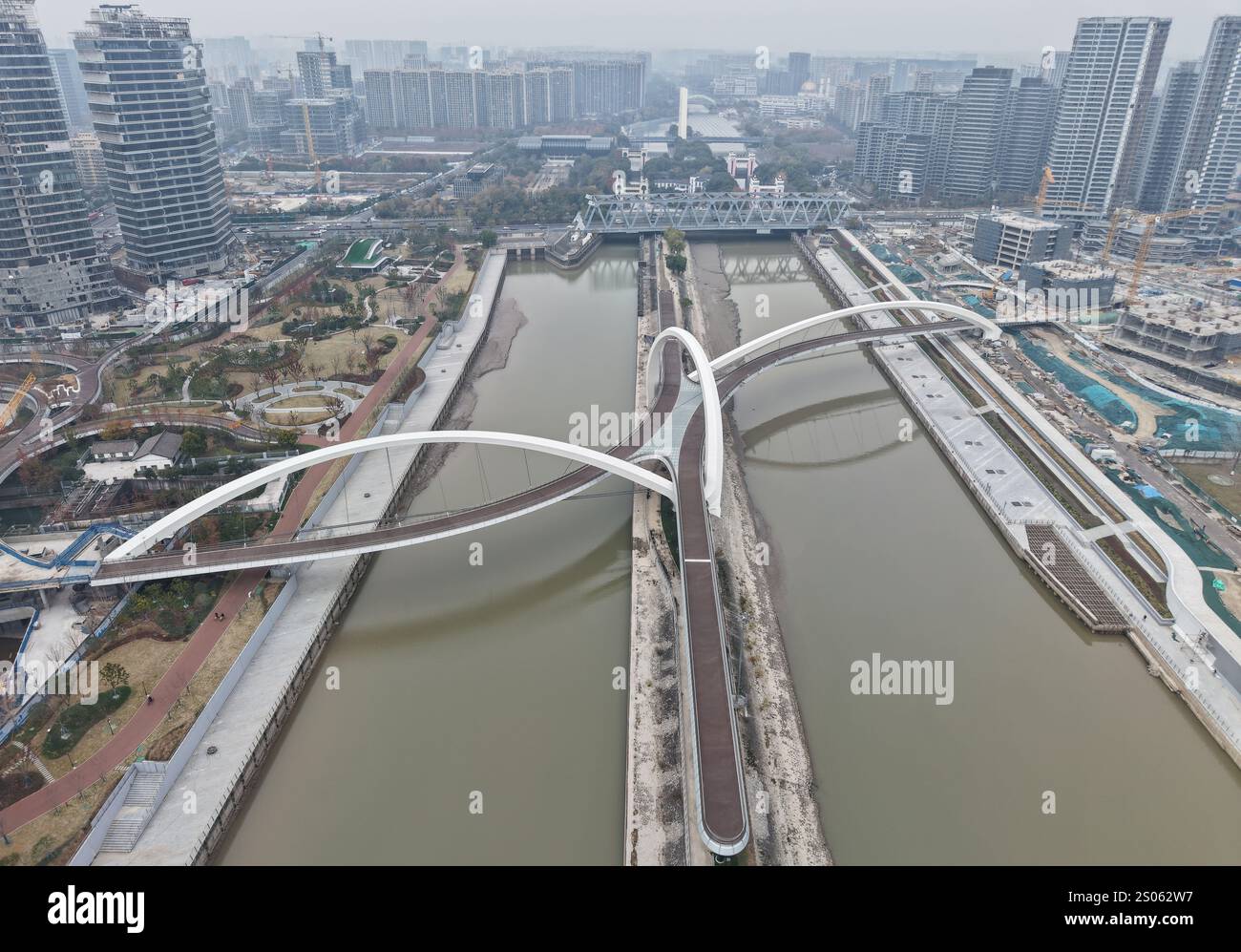 Hangzhou, China. 25th Dec, 2024. HANGZHOU, CHINA - DECEMBER 25, 2024 ...